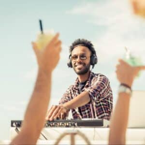 Trouvez le DJ Parfait pour votre événement privé ou d'entreprise